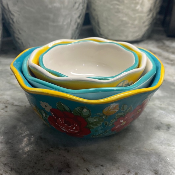 The Pioneer Woman | Kitchen | The Pioneer Woman Measuring Bowl Set C 12 ...